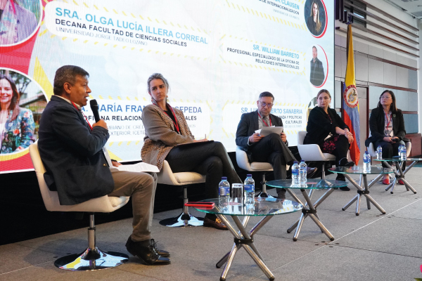 Colombia y China fortalecen su cooperación cultural en el marco de los ...